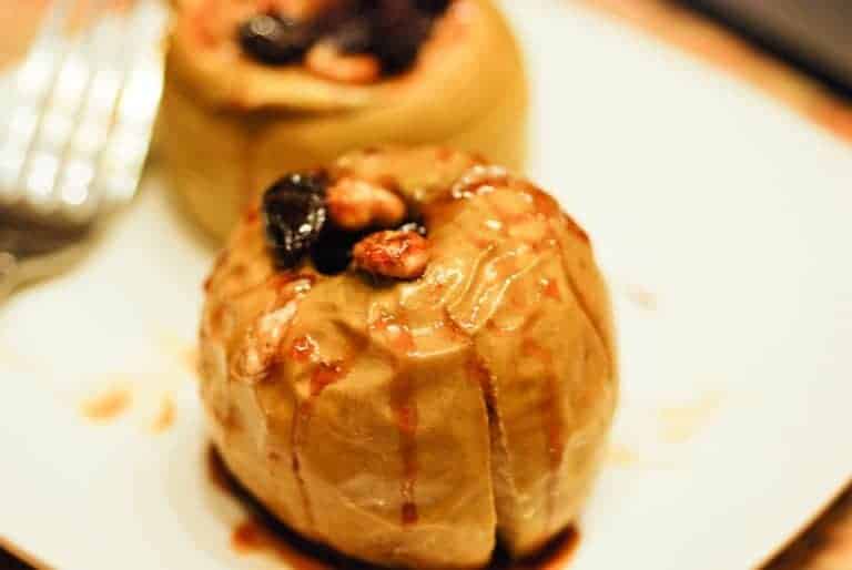 Pecheni yabalkis med I orehi (Bulgarian - Honey Walnut Baked Apples ...