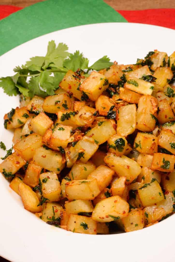 Lebanese Potatoes (Batata Harra) - International Cuisine