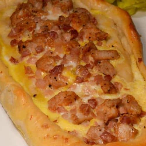 Macedonian Pizza (Pastrmajlija) - International Cuisine