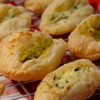 Maltese Pastizzi (Curried Pea and Ricotta Stuffed Pastries ...