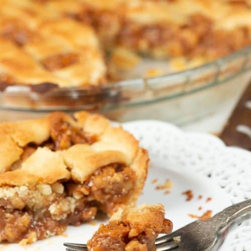 Swiss Walnut Pie (Engadiner Nusstorte) - International Cuisine
