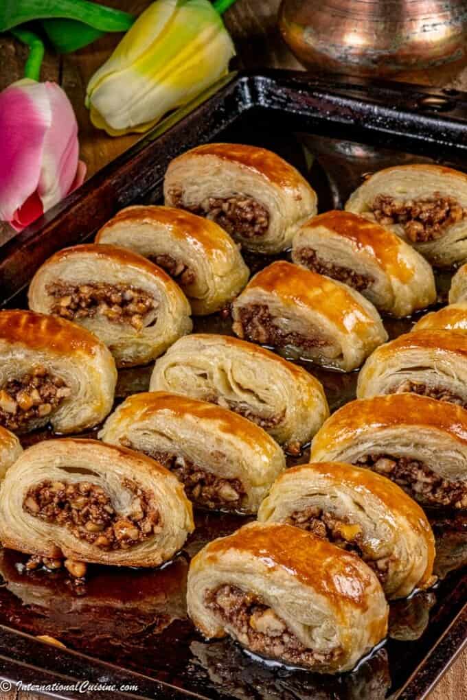 Turkish Samsa Recipe with Hazelnuts and Walnuts - International Cuisine